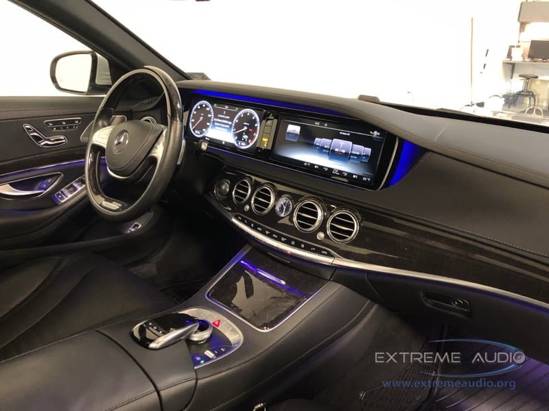 2017 Mercedes Maybach S550 Gets Rear Seat Video Upgrade
